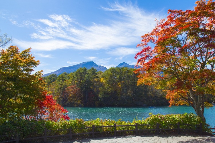 Goshikinuma - mysterious ponds | URABANDAI Travel Guide